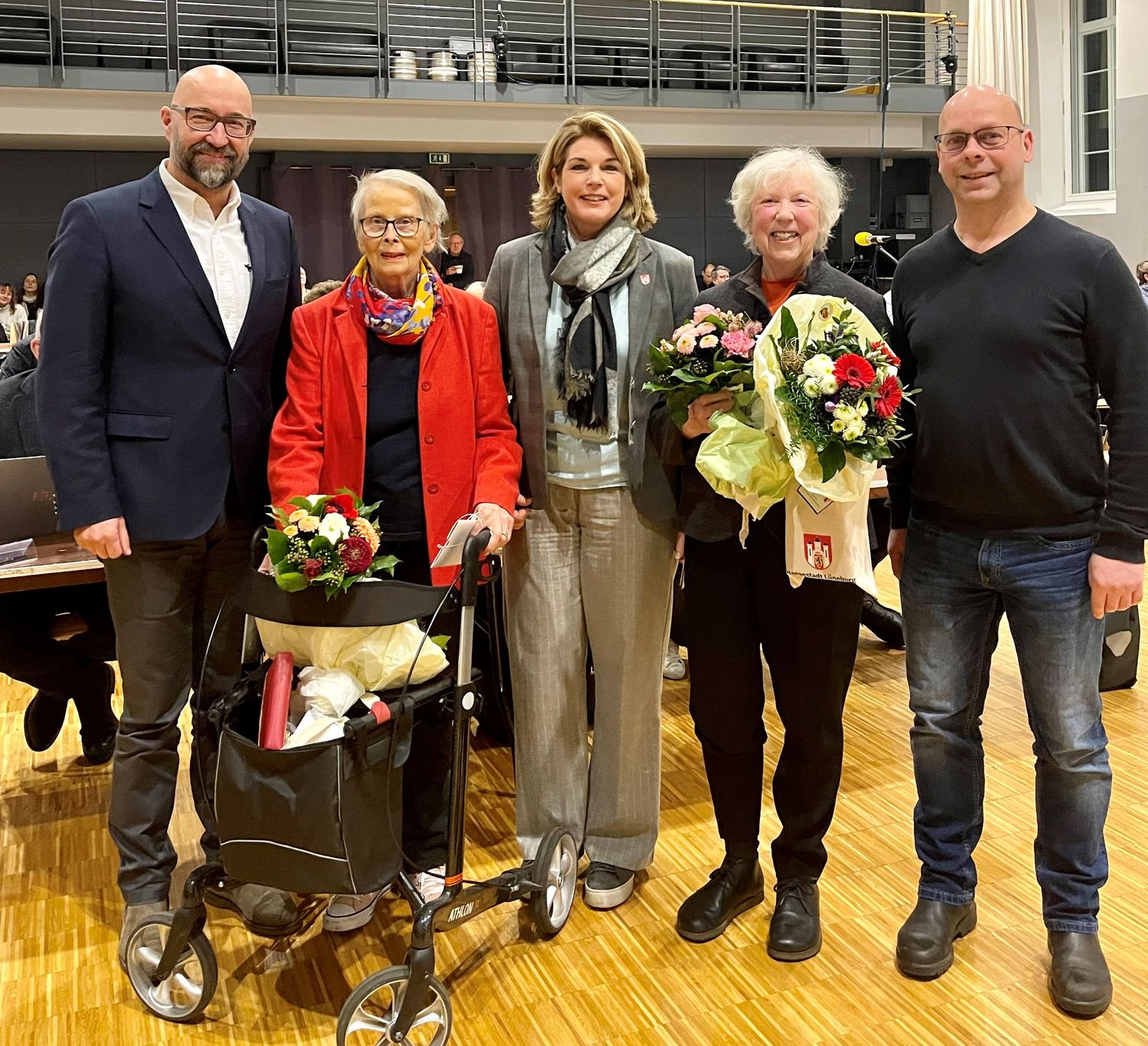 Für den Zusammenhalt von Jung und Alt – Staffelübergabe bei der Lüneburger Bürgerstiftung